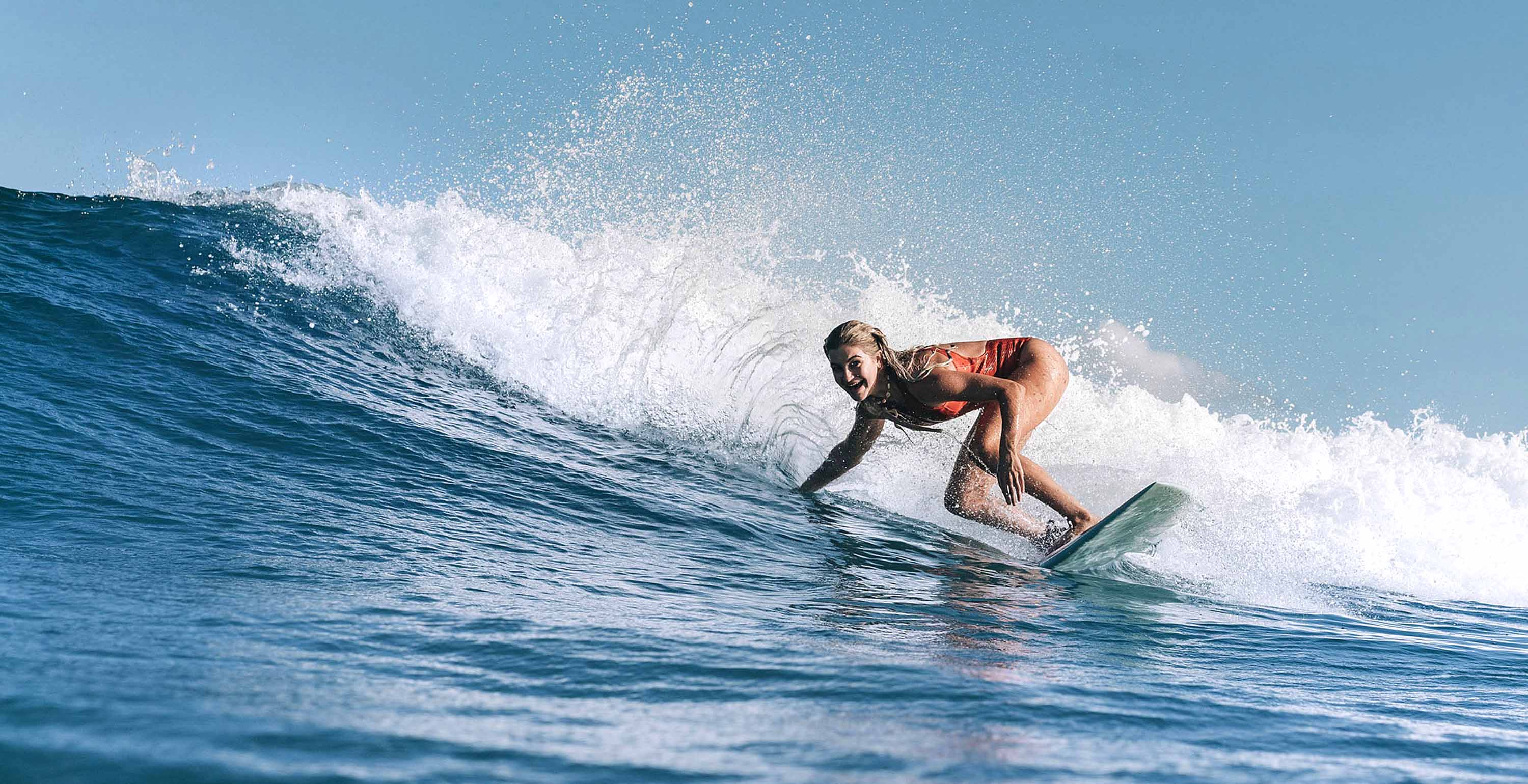Surfing on Lord Howe Island - Luxurylodgesofaustralia.com.au
