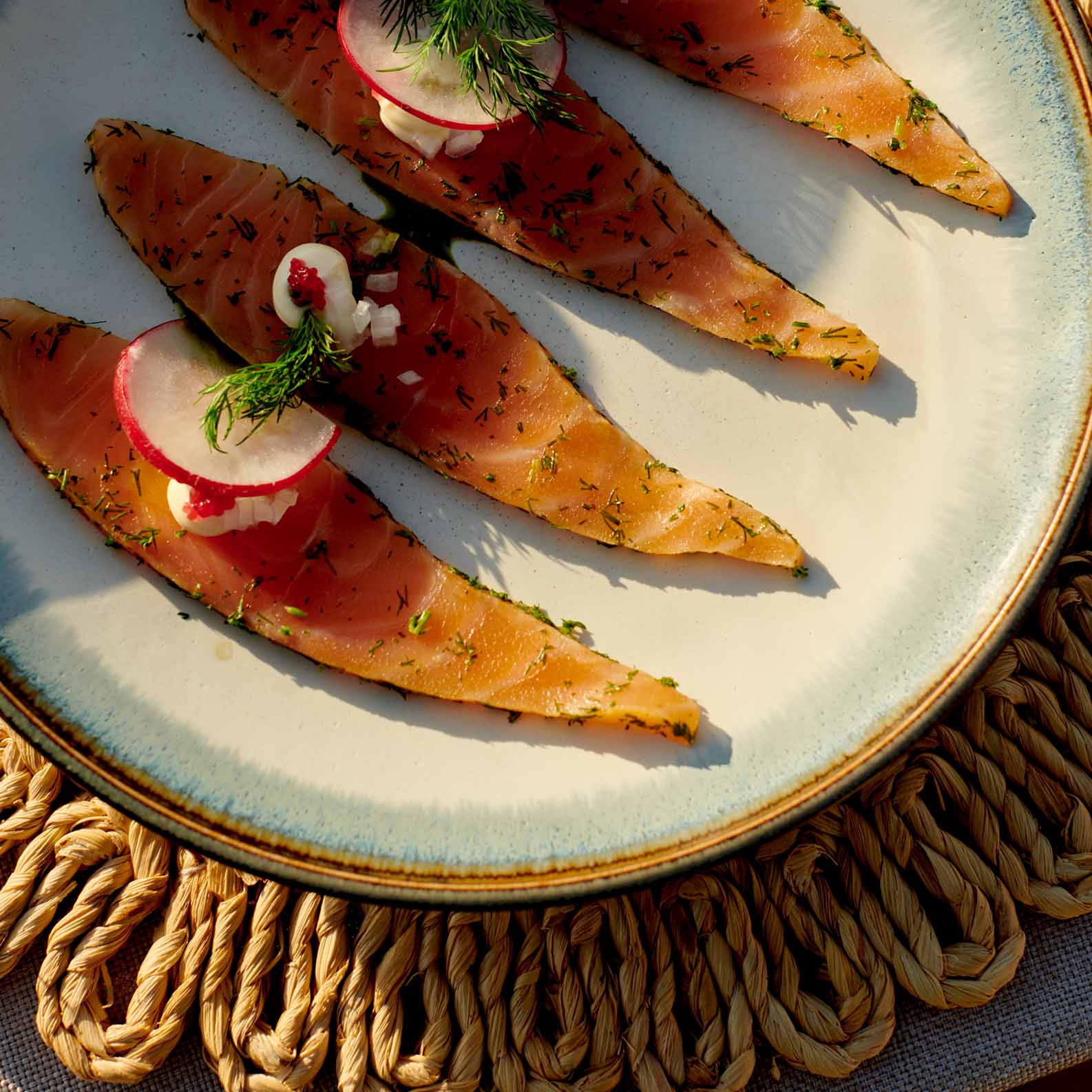 Sal Salis dining - Luxurylodgesofaustralia.com.au